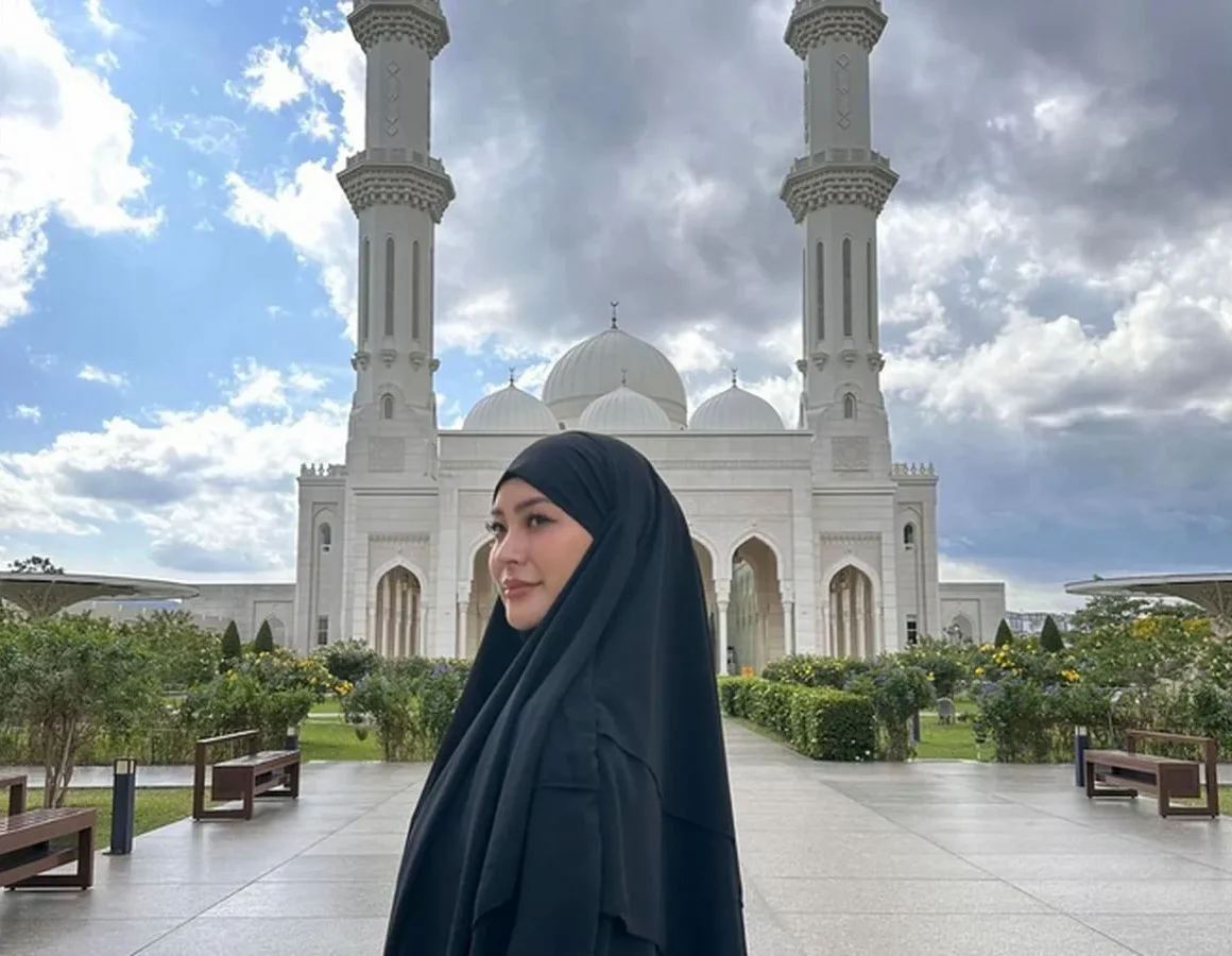 "Rae Lil Black" อดีตดาราหนัง AV ญี่ปุ่น เปลี่ยนมานับถือศาสนาอิสลาม